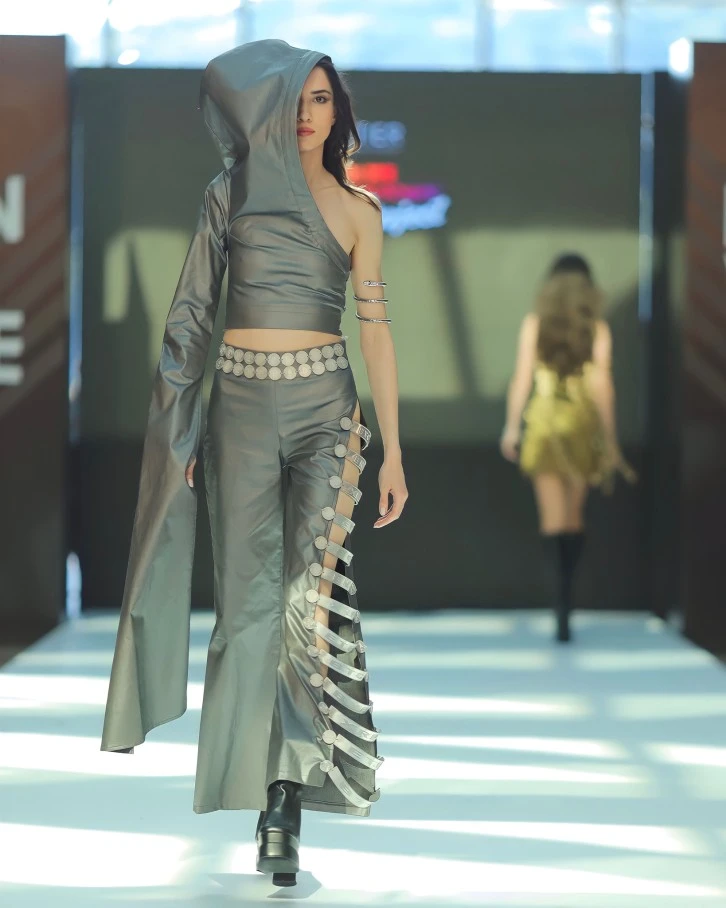 Güzel Model Merve KARSLI! - EURA24